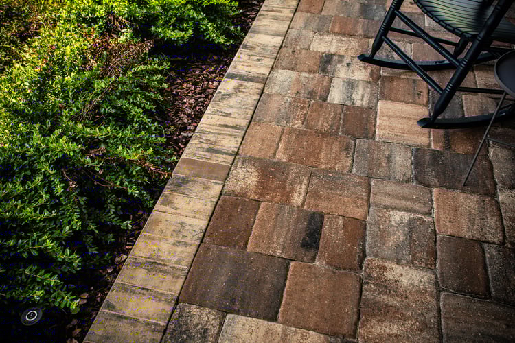 Paver Patterns & Borders: How to Create a Stunning Patio or Driveway ...